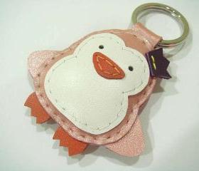 Perry The Penguin Leather Keychain ( Metallic Pink ) on Luulla