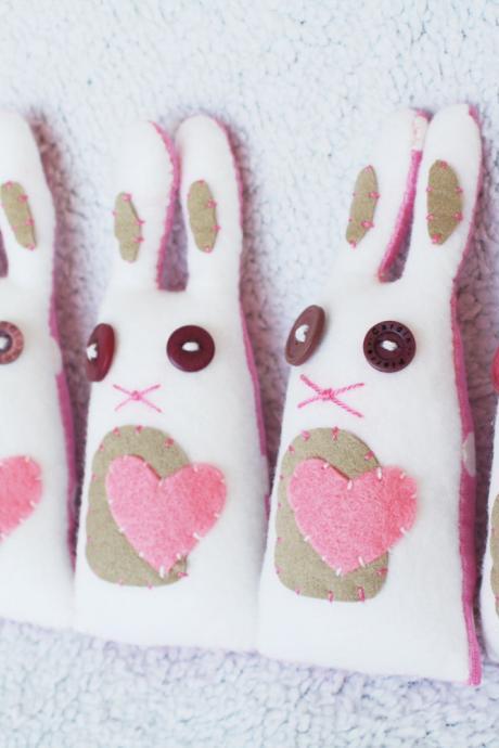 Chloe The Rabbit - Soft Toy For Baby And Toddlers on Luulla